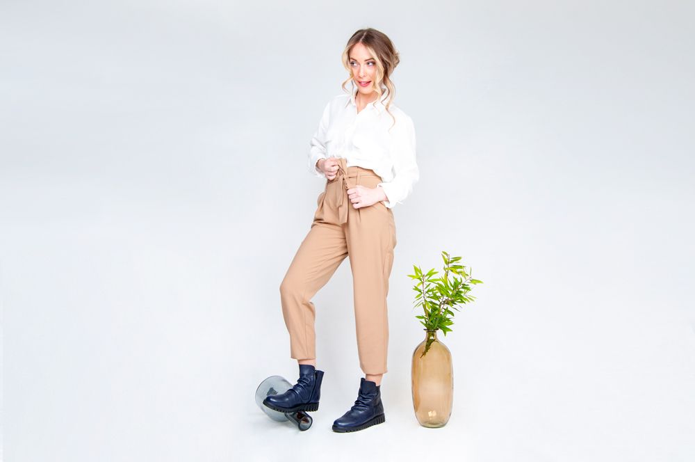 Botín sport cómodo efecto arrugado color marino