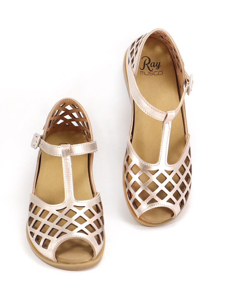 Sandalias para plantillas con talón cerrado troqueladas arena metalizadas