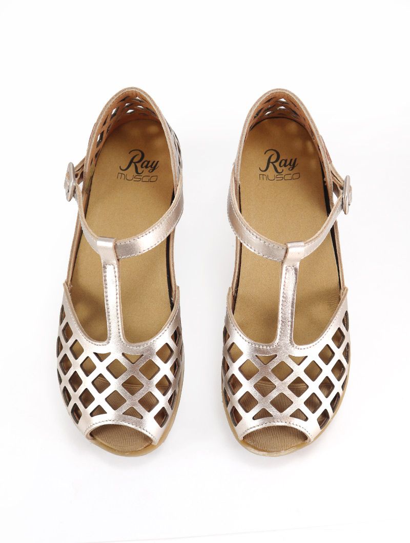 Sandalias para plantillas con talón cerrado troqueladas arena metalizadas